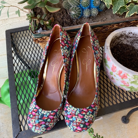 Jessica Simpson | Shoes | Jessica Simpson Floral Given2 Pump | Poshmark